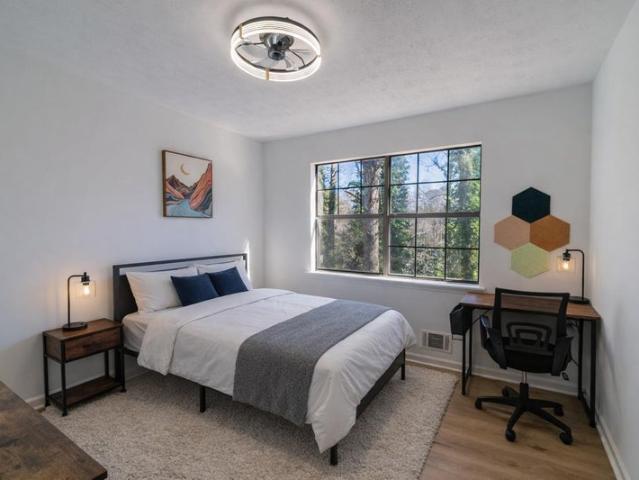 Clean, Quiet, Professionally Managed Home for Wor