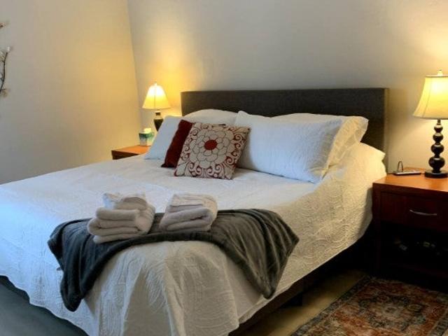 Clean Room for Rent – Quiet Environment