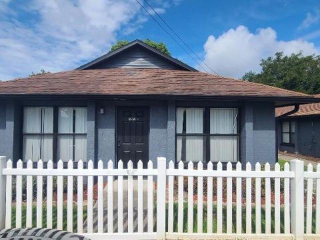 Clean Spacious Room For Rent