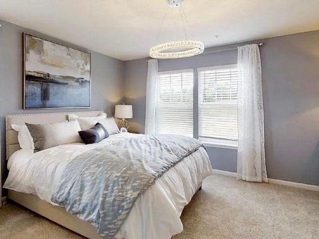 CleanComfortable Room in Peaceful Home_Long‑Term P