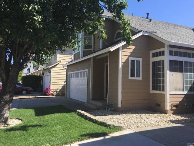 Cleanquiet 1Bdrm space Available in a 3 bdrm home