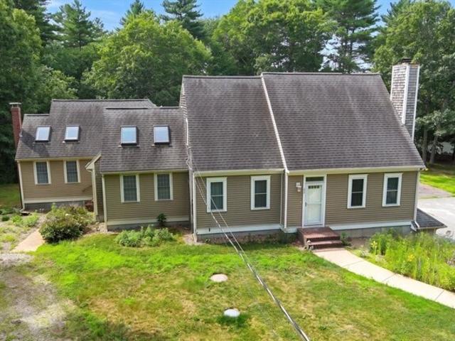 Clear Pond Rd, Lakeville, Home For Sale