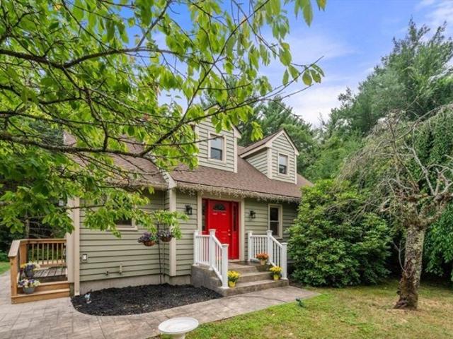 Clear Pond Rd, Lakeville, Home For Sale
