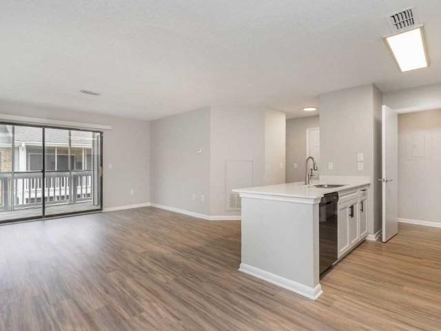 Clear Run 1 Bedroom Apartment for Rent at 5300 New Centre Dr, Wilmington, NC 28403