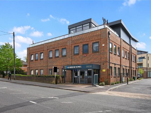 Clearview House, 201 Pinner Road. 1 bed apartment to rent £1,450 pcm £335 pw