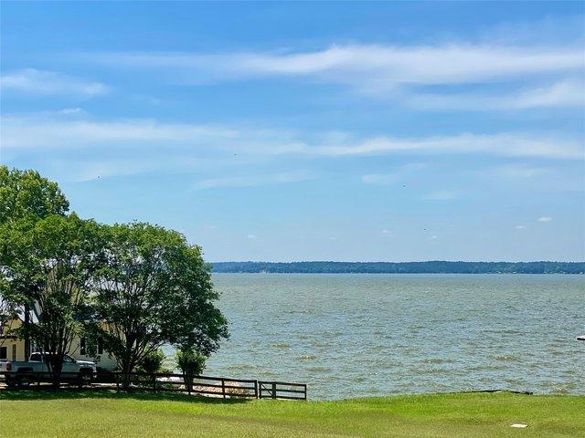 Clearview St, Pointblank, TX 77364