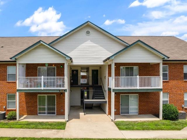 Clearwater Farm 2 Bedroom Apartment for Rent at 5401 Lowerfield Dr, Louisville, KY 40219 Okolona