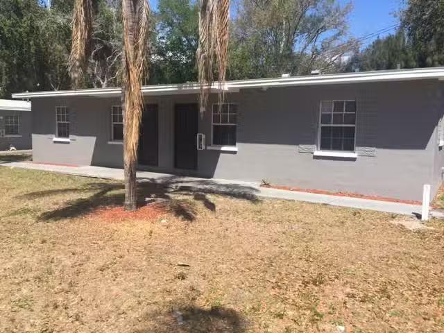 Clearwater, FL Apartment $895.00 1128 Pinellas Street
