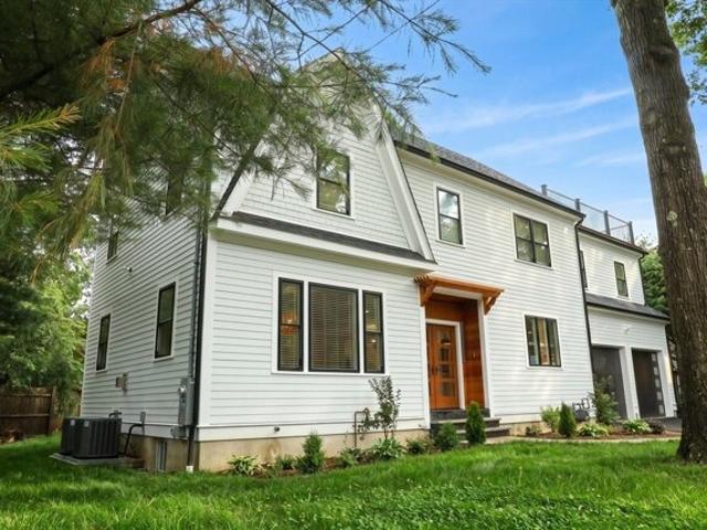 Clearwater Rd, Newton, Home For Sale