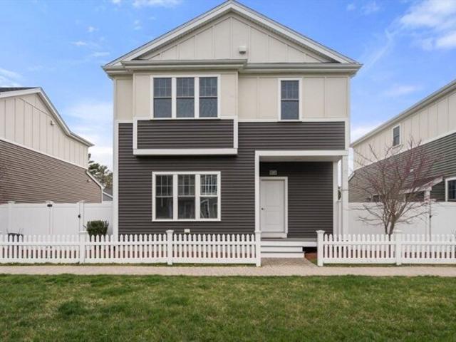 Cleary Cir Unit,norfolk, Home For Sale