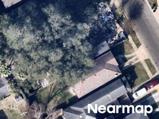 Clematis St