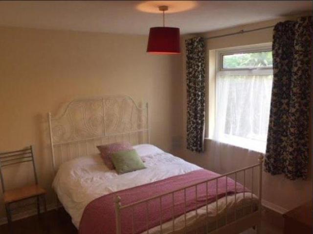 Clement Close 3 bed house share to rent £1,776 pcm £410 pw