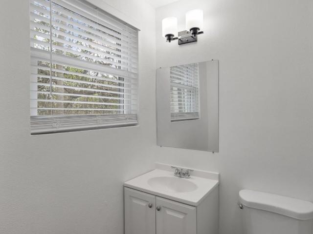 Clement Crossing Apartments 1 Bedroom Apartment for Rent at 1815 Clements Ave, North Charleston, SC 29405