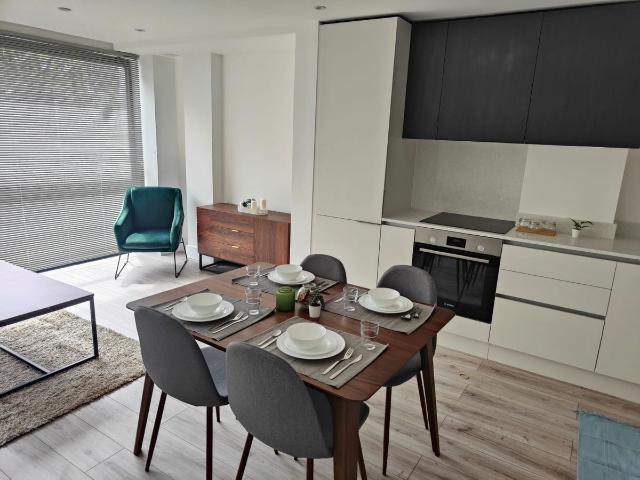 Clements Lane, Ilford IG1, 1 bed flat to rent, £1,650 pcm | PrimeLocation
