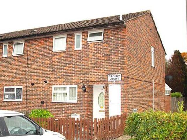Clements Road, Naseby Court, Walton on thames, 3 Bedroom End