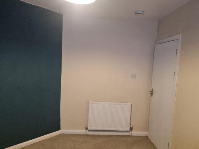Clements Road, Ilford IG1, Room to rent, £700 pcm | PrimeLocation
