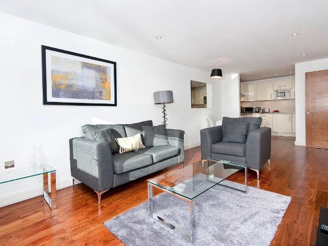 Clerkenwell Road, Clerkenwell EC1M, 1 bed flat to rent, £2,750 pcm | PrimeLocation