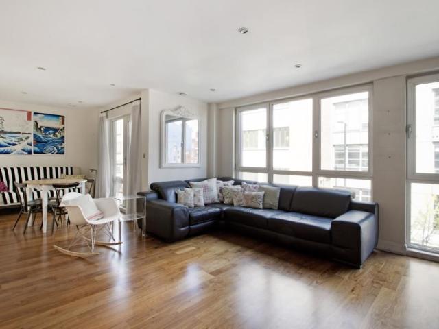 Clerkenwell Road, London EC1M, 1 bed flat to rent, £2,850 pcm | PrimeLocation