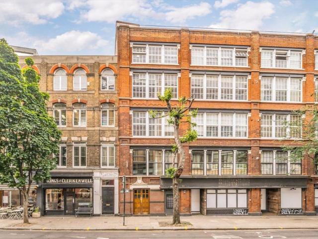 Clerkenwell Road, London EC1M 2 bed flat to rent £4,500 pcm £1,038 pw