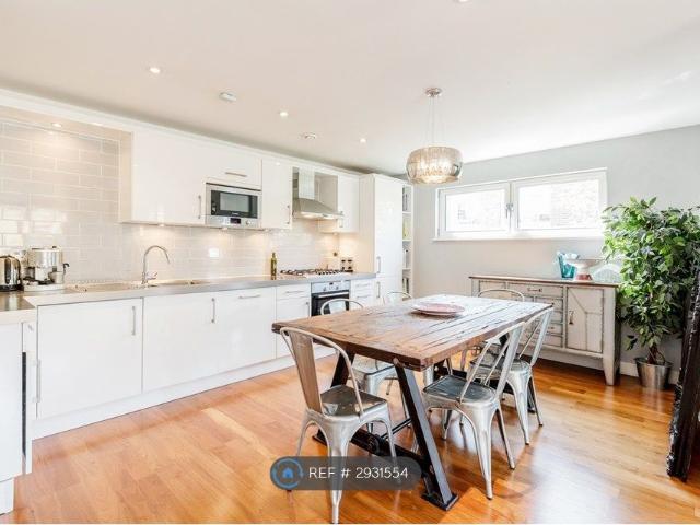 Clerkenwell Road, London EC1M, 2 bed flat to rent, £3,250 pcm | PrimeLocation