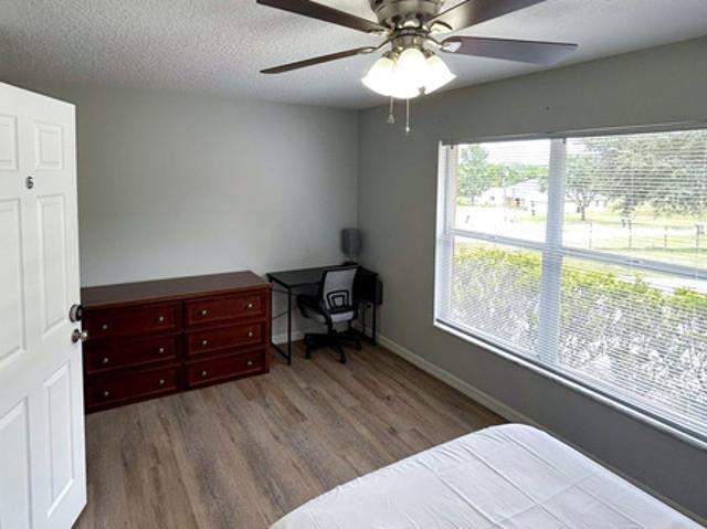 Clermont House with Dining area. Beautiful & newly renovated