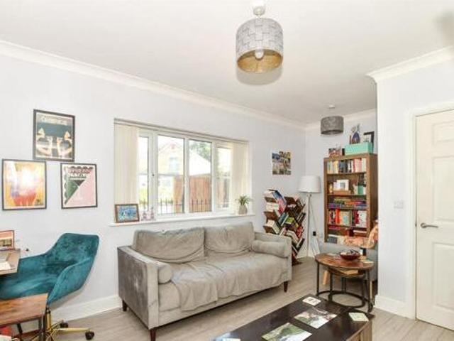 Clitherow Gardens, Southgate, 2 Bedroom Ground