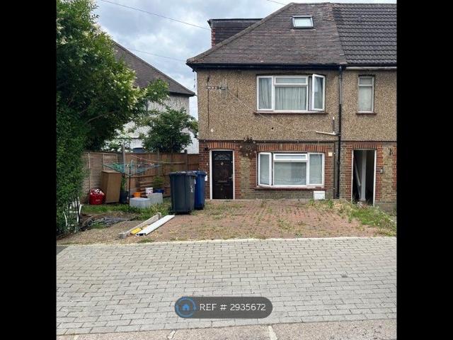 Clitterhouse Road, London NW2, Studio to rent, £1,395 pcm | PrimeLocation