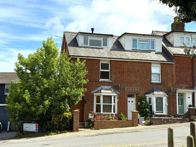Clive Villas, Battle Hill, Battle TN33, 4 bed property to rent, £1,650 pcm | PrimeLocation