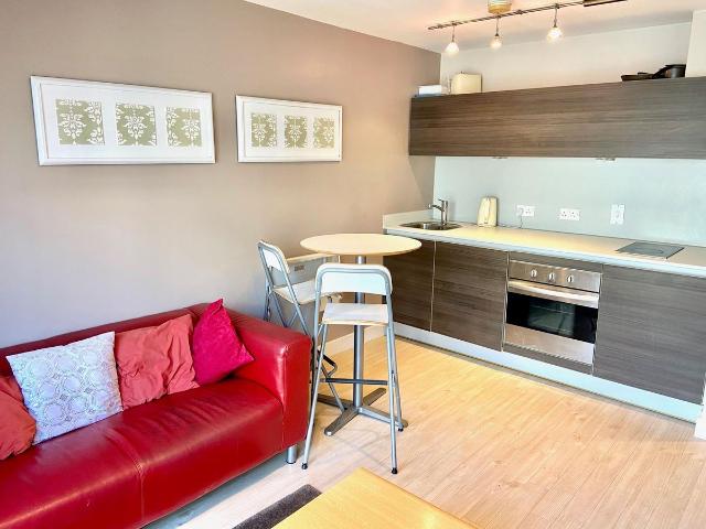 Clive Passage, Birmingham B4, 1 bed flat to rent, £900 pcm | PrimeLocation