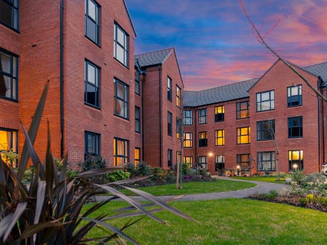 Clive Road, Batchley, Redditch B97, 1 bed flat to rent, £1,300 pcm | PrimeLocation