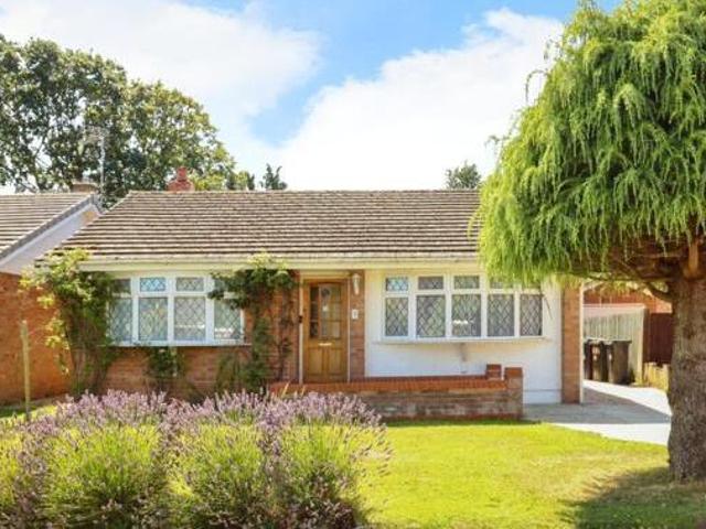 Clive Road, Christchurch, 2 Bedroom Bungalow