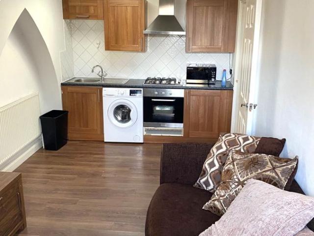 Clive Street, Cardiff CF11, 1 bed flat to rent, £900 pcm | PrimeLocation