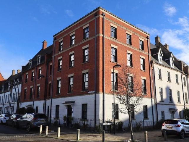 Clickers Drive, Upton, Northampton NN5, 2 bed flat to rent, £1,050 pcm | PrimeLocation