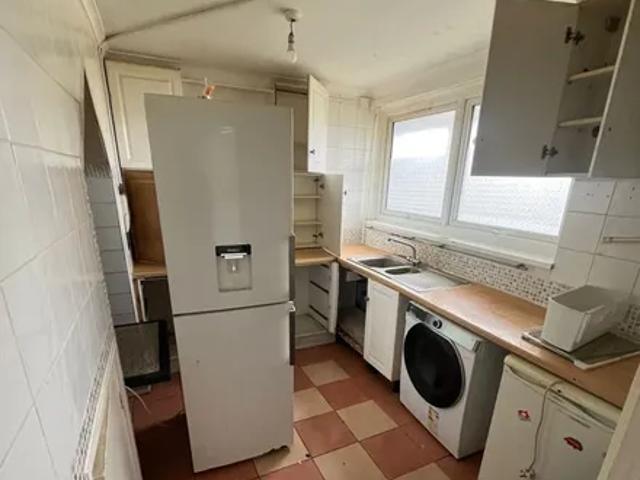Clichy House, Stepney Way, London, E1 3HH, United Kingdom | 3 bed apartment for rent #114434750 | Rentberry
