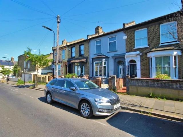 Clifden Road, London E5, 4 bed property to rent, £4,400 pcm | PrimeLocation