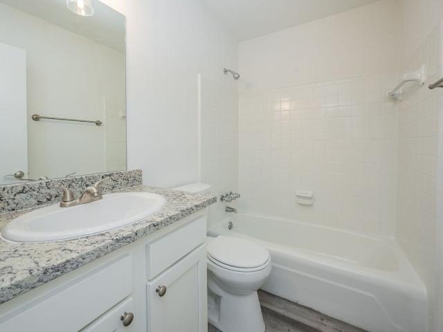 Cliff Terrace 1 Bedroom Apartment for Rent at 3477 Cliff Ter S, Birmingham, AL 35205 Forest Park