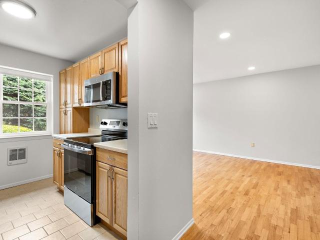 Cliff View Gardens Studio Apartment for Rent at 306E Hackensack St, Wood Ridge, NJ 07075