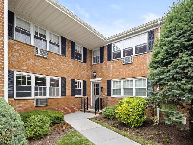 Cliff View Gardens Studio Apartment for Rent at 306E Hackensack St, Wood Ridge, NJ 07075