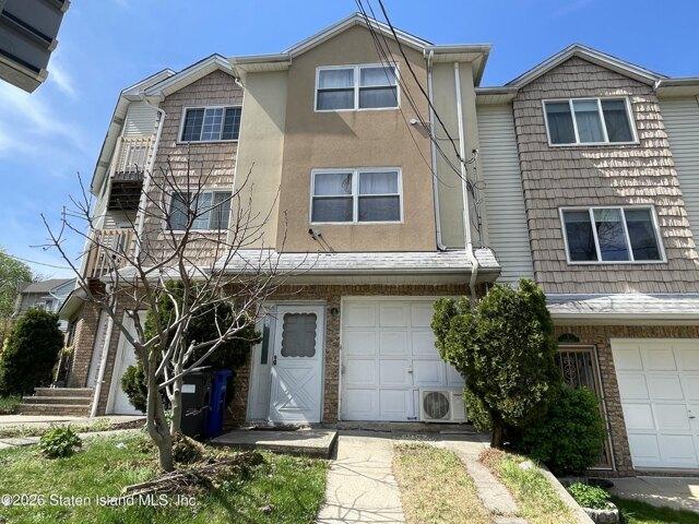 Cliff Ct, Staten Island, Home For Sale