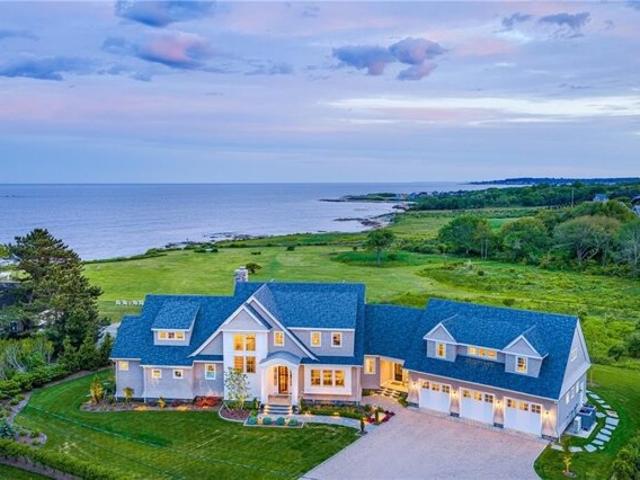 Cliff Dr, Narragansett, Home For Sale