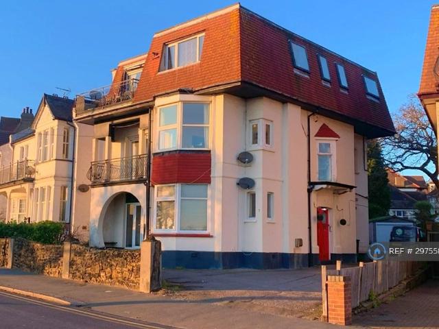 Cliff Gardens, Leigh On Sea, SS9 2 bed flat to rent £1,750 pcm £404 pw