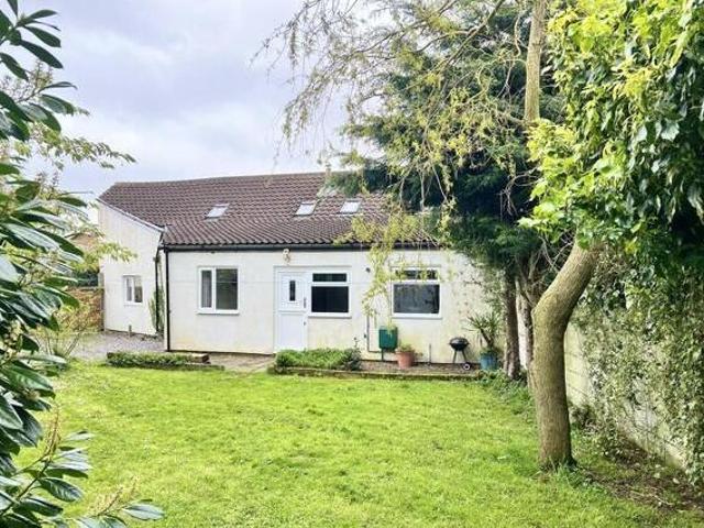 Cliff Lane, Bempton, 4 Bedroom Cottage