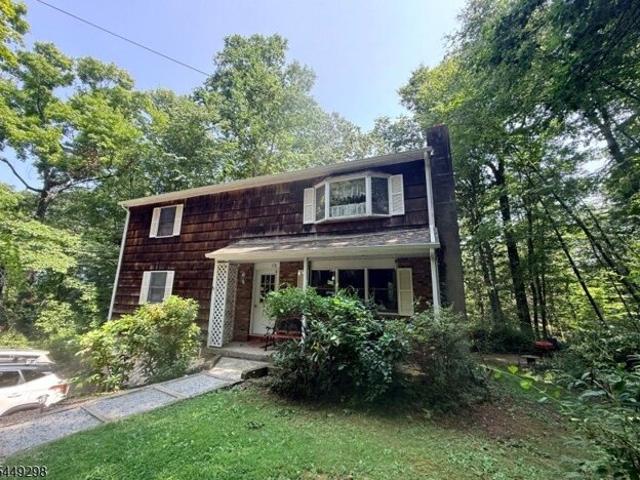 Cliff Rd, West Milford, Home For Sale
