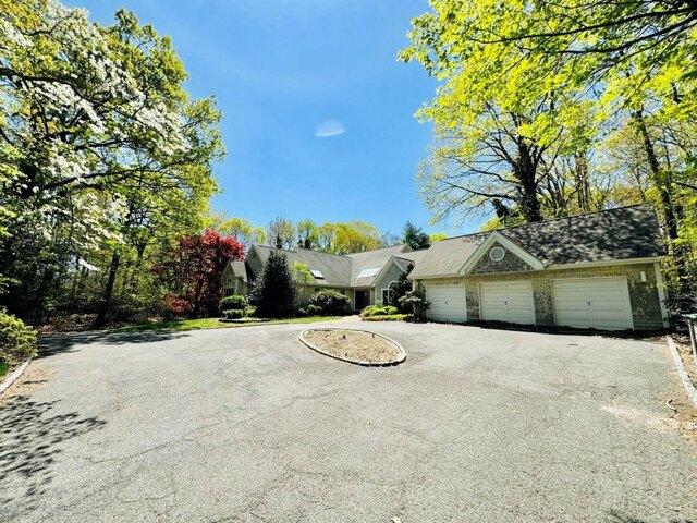 Cliff Rd, Port Jefferson, Home For Sale