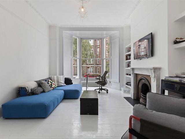 Cliff Road, Camden NW1, 1 bed flat to rent, £2,500 pcm | PrimeLocation
