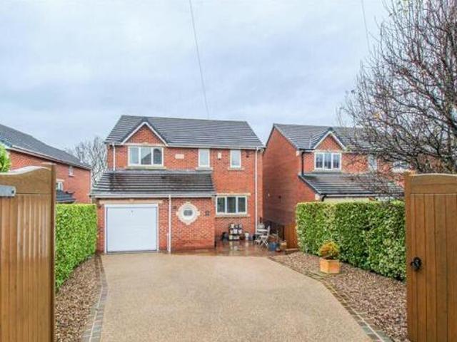 Cliff Road, Crigglestone, 4 Bedroom Detached