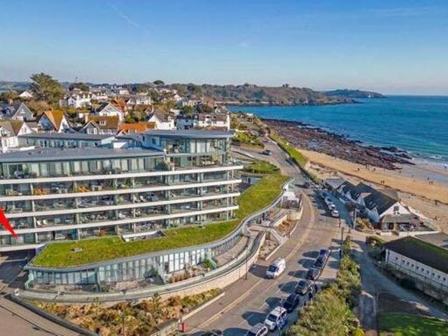 Cliff Road, Falmouth, 3 Bedroom Apartment