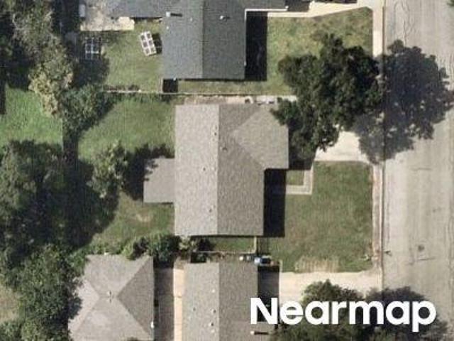 Cliffmont Dr