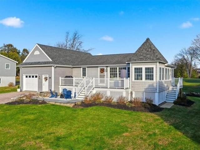 Clifford Dr, Westerly, Home For Sale