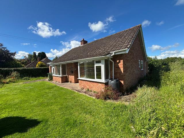 Clifford, Hereford HR3, 2 bed bungalow to rent, £875 pcm | PrimeLocation